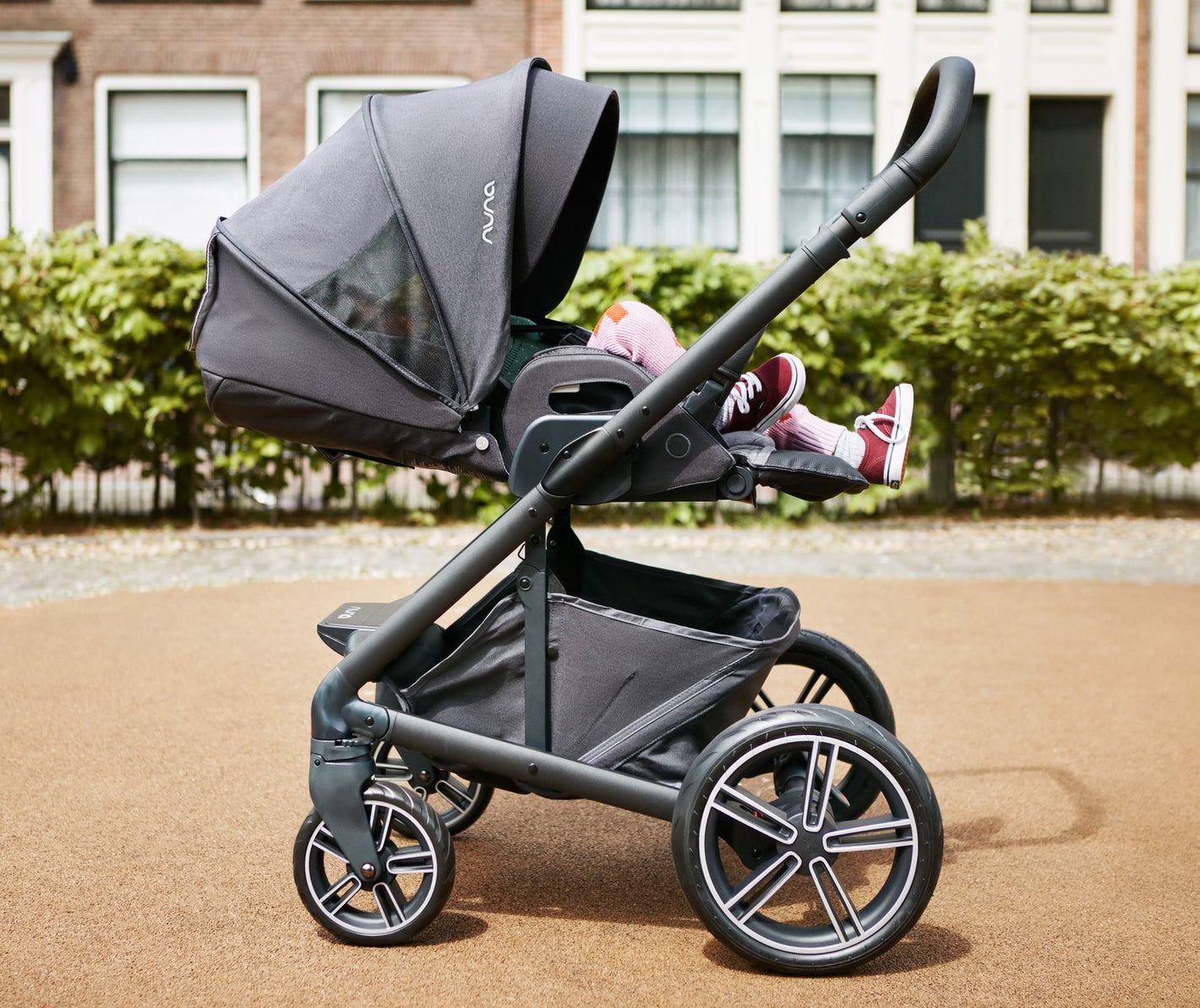 NUNA Strollers: Effortless Strolling meets luxury finishes | Shop Now ...